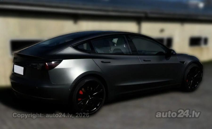 Pelēks Tesla Model 3 2021 Tallina, ar dzinēja tilpumu 0.00 L un nobraukumu 126 tūkst. km par 25000 €, foto 2 vietnē AUTOMOTO.COM.LV