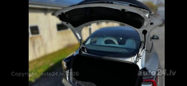 Pelēks Tesla Model 3 2021 Tallina, ar dzinēja tilpumu 0.00 L un nobraukumu 126 tūkst. km par 25000 €, foto 11 vietnē AUTOMOTO.COM.LV