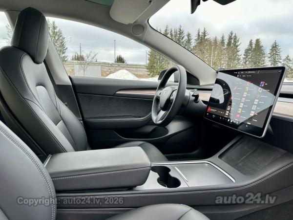 Pelēks Tesla Model 3 2021 Tallina, ar dzinēja tilpumu 0.00 L un nobraukumu 92 tūkst. km par 29990 €, foto 3 vietnē AUTOMOTO.COM.LV