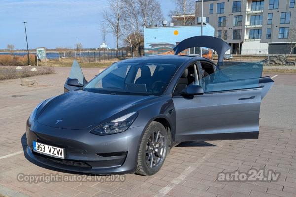 Pelēks Tesla Model 3 2021 Tallina, ar dzinēja tilpumu 0.00 L un nobraukumu 86 tūkst. km par 24599 €, foto 6 vietnē AUTOMOTO.COM.LV