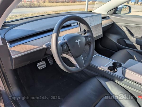 Pelēks Tesla Model 3 2021 Tallina, ar dzinēja tilpumu 0.00 L un nobraukumu 86 tūkst. km par 24599 €, foto 10 vietnē AUTOMOTO.COM.LV