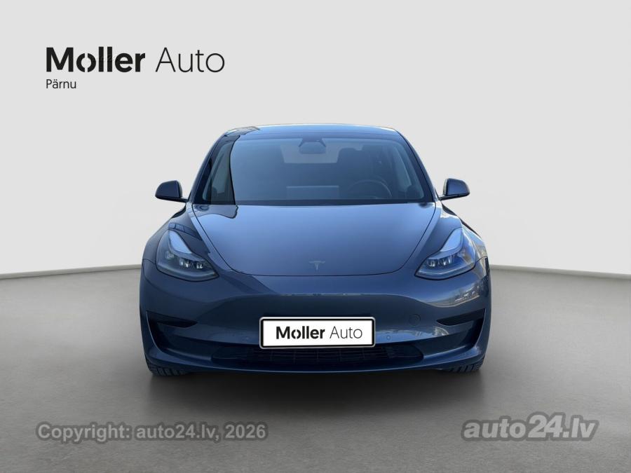 Pelēks Tesla Model 3 2021 Pērnava, ar dzinēja tilpumu 0.00 L un nobraukumu 88 tūkst. km par 26900 €, foto 4 vietnē AUTOMOTO.COM.LV