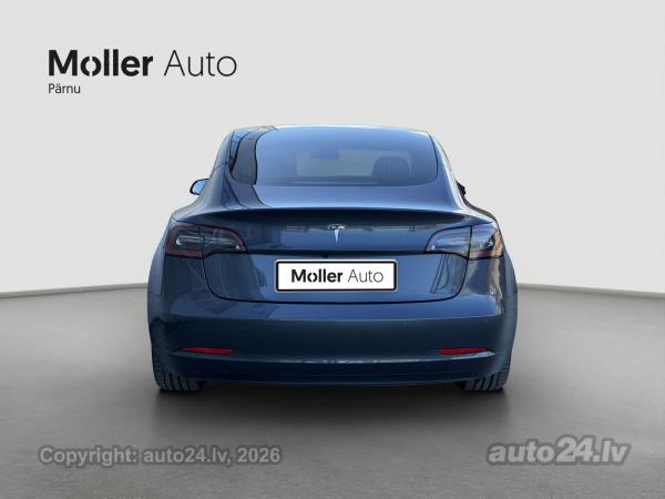 Grey Tesla Model 3 2021 in Parnu, with an engine capacity of 0.00 L and mileage of 88 thousand km for 26900 €, photo 4 on AUTOMOTO.COM.LV