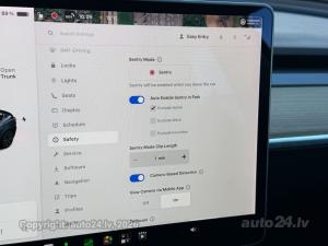 Pelēks Tesla Model 3 2021 Pērnava, ar dzinēja tilpumu 0.00 L un nobraukumu 88 tūkst. km par 26900 €, foto 14 vietnē AUTOMOTO.COM.LV