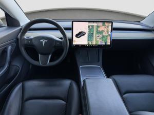 Grey Tesla Model 3 2021 in Parnu, with an engine capacity of 0.10 L and mileage of 88 thousand km for 26900 €, photo 7 on AUTOMOTO.COM.LV