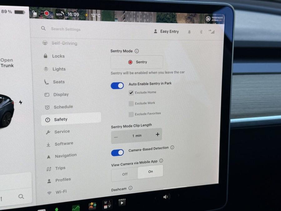 Grey Tesla Model 3 2021 in Parnu, with an engine capacity of 0.10 L and mileage of 88 thousand km for 26900 €, photo 14 on AUTOMOTO.COM.LV