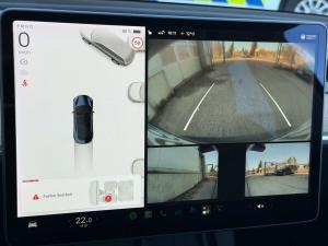 Grey Tesla Model 3 2021 in Parnu, with an engine capacity of 0.10 L and mileage of 88 thousand km for 26900 €, photo 17 on AUTOMOTO.COM.LV