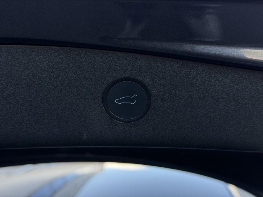 Grey Tesla Model 3 2021 in Parnu, with an engine capacity of 0.10 L and mileage of 88 thousand km for 26900 €, photo 20 on AUTOMOTO.COM.LV