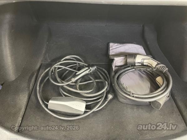 Pelēks Tesla Model 3 2021 Tallina, ar dzinēja tilpumu 0.00 L un nobraukumu 83 tūkst. km par 29500 €, foto 10 vietnē AUTOMOTO.COM.LV