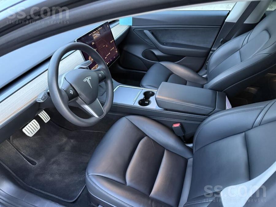 Pelēks Tesla Model 3 2021 Rīga, ar dzinēja tilpumu 0.00 L un nobraukumu 57 tūkst. km par 32000 €, foto 7 vietnē AUTOMOTO.COM.LV