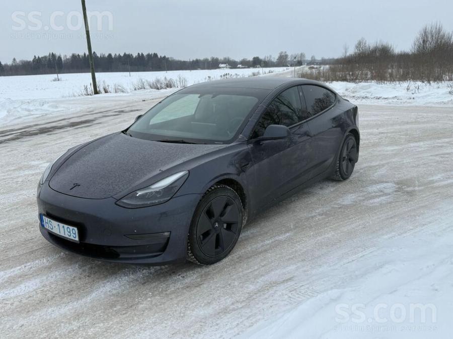 Pelēks Tesla Model 3 2021 Rīga, ar dzinēja tilpumu 0.00 L un nobraukumu 120 tūkst. km par 23900 €, foto 3 vietnē AUTOMOTO.COM.LV
