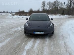 Pelēks Tesla Model 3 2021 Rīga, ar dzinēja tilpumu 0.00 L un nobraukumu 120 tūkst. km par 23900 €, foto 4 vietnē AUTOMOTO.COM.LV
