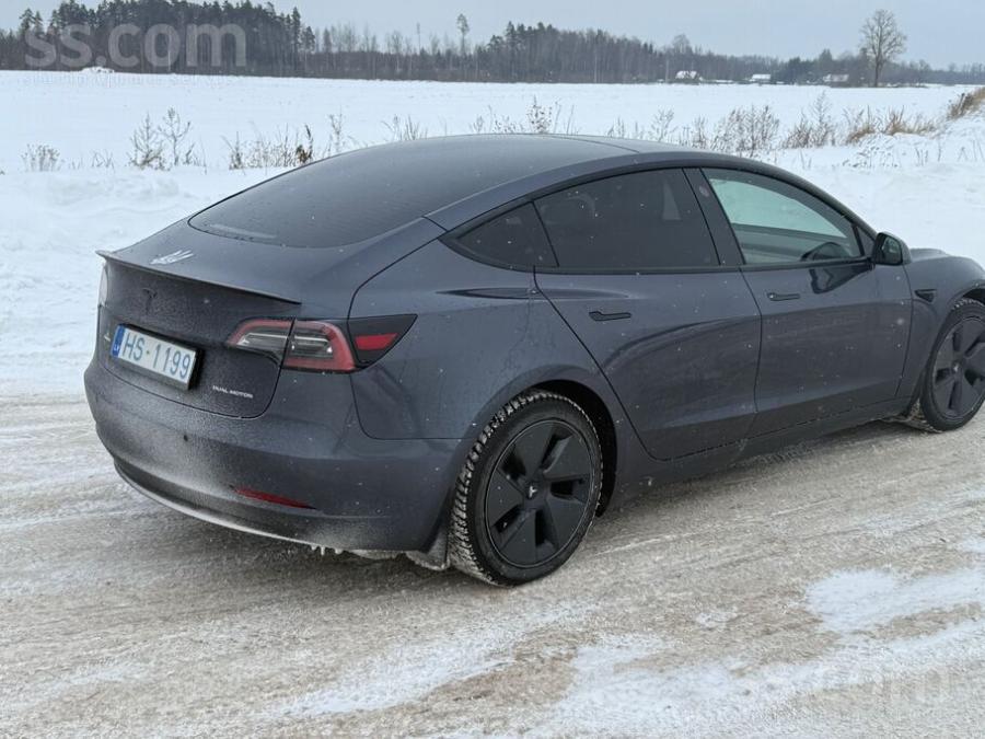 Pelēks Tesla Model 3 2021 Rīga, ar dzinēja tilpumu 0.00 L un nobraukumu 120 tūkst. km par 23900 €, foto 6 vietnē AUTOMOTO.COM.LV
