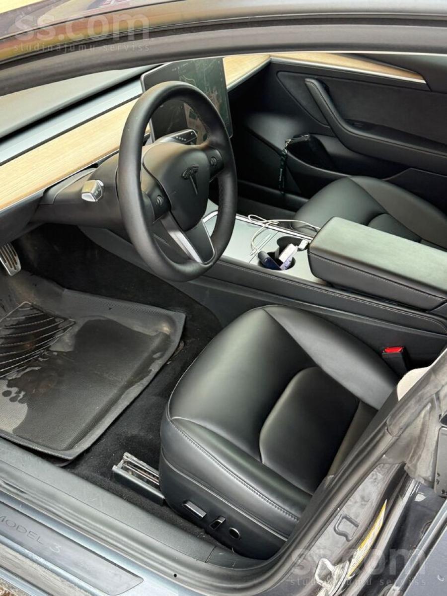 Pelēks Tesla Model 3 2021 Rīga, ar dzinēja tilpumu 0.00 L un nobraukumu 120 tūkst. km par 23900 €, foto 7 vietnē AUTOMOTO.COM.LV