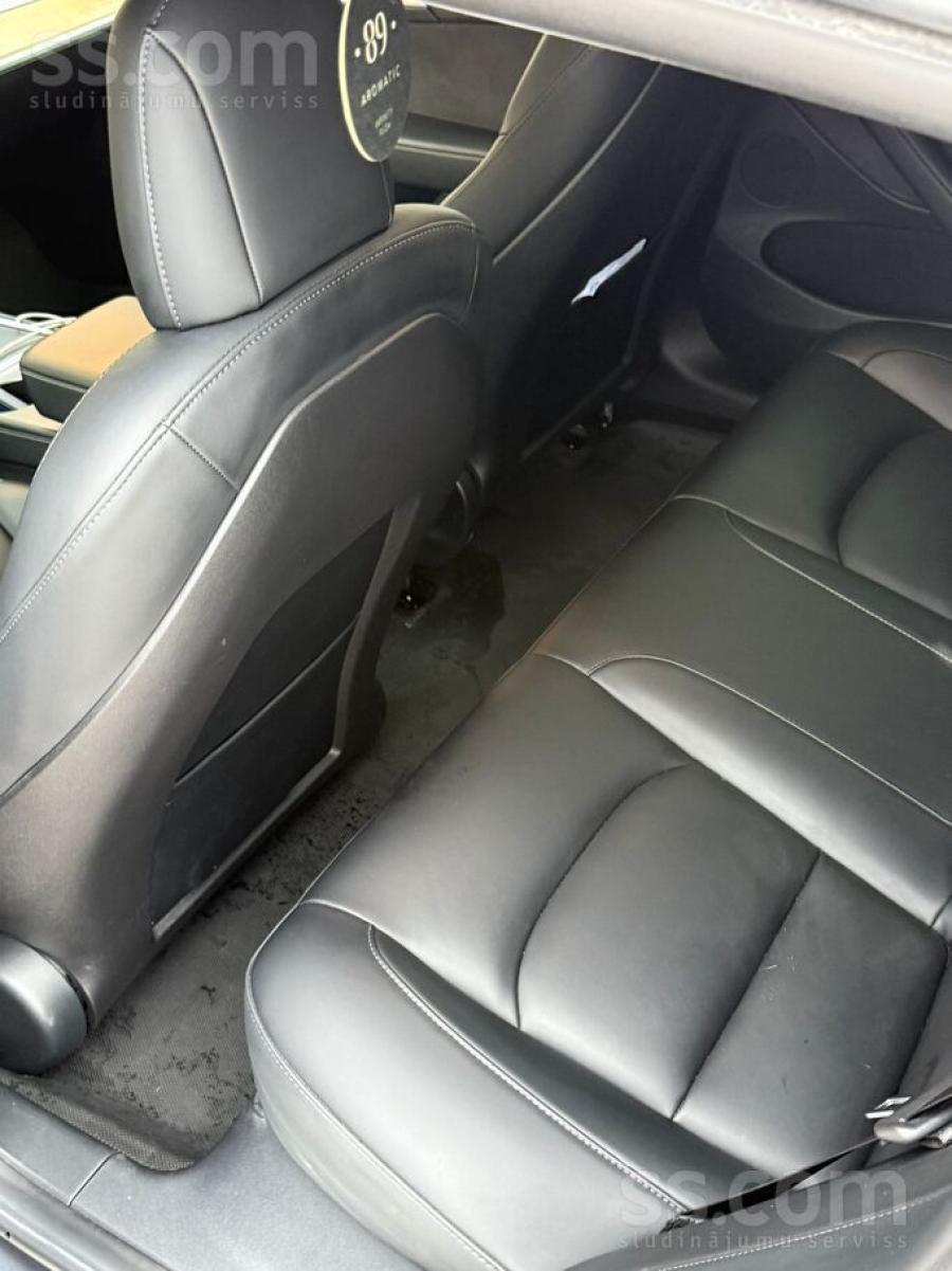 Pelēks Tesla Model 3 2021 Rīga, ar dzinēja tilpumu 0.00 L un nobraukumu 120 tūkst. km par 23900 €, foto 8 vietnē AUTOMOTO.COM.LV