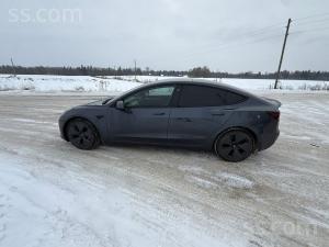 Pelēks Tesla Model 3 2021 Rīga, ar dzinēja tilpumu 0.00 L un nobraukumu 120 tūkst. km par 23900 €, foto 9 vietnē AUTOMOTO.COM.LV