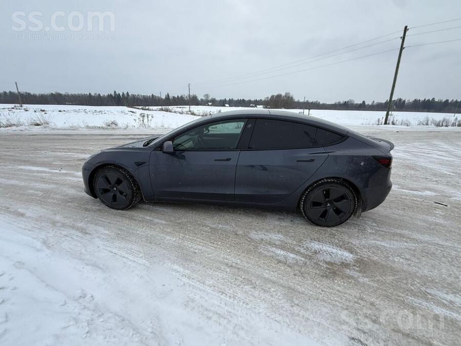 Pelēks Tesla Model 3 2021 Rīga, ar dzinēja tilpumu 0.00 L un nobraukumu 120 tūkst. km par 23900 €, foto 9 vietnē AUTOMOTO.COM.LV