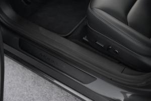 Pelēks Tesla Model 3 2021 Rīga, ar dzinēja tilpumu 0.00 L un nobraukumu 90 tūkst. km par 26900 €, foto 16 vietnē AUTOMOTO.COM.LV