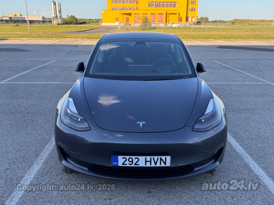 Pelēks Tesla Model 3 2021 Tallina, ar dzinēja tilpumu 0.00 L un nobraukumu 169 tūkst. km par 23900 €, foto 3 vietnē AUTOMOTO.COM.LV