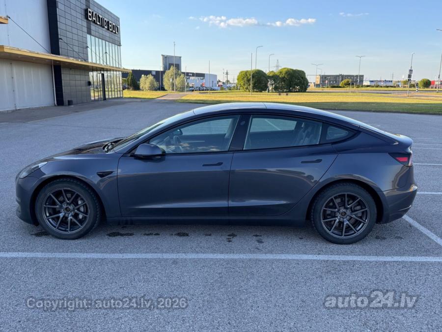 Pelēks Tesla Model 3 2021 Tallina, ar dzinēja tilpumu 0.00 L un nobraukumu 169 tūkst. km par 23900 €, foto 9 vietnē AUTOMOTO.COM.LV