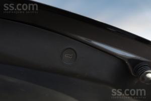 Grey Tesla Model 3 2021 in Jelgava, with an engine capacity of 0.00 L and mileage of 135 thousand km for 27600 €, photo 12 on AUTOMOTO.COM.LV