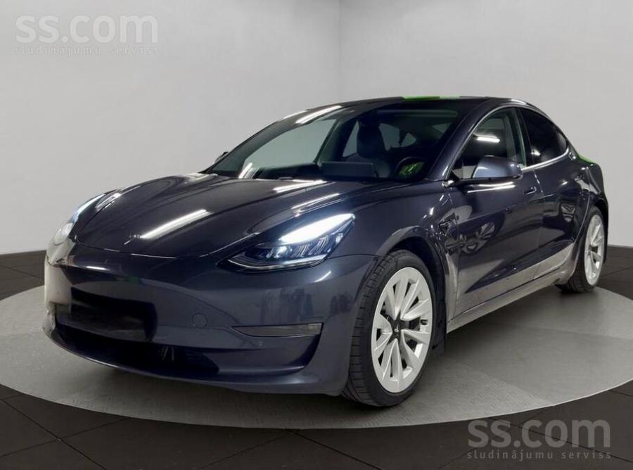 Pelēks Tesla Model 3 2021 Rīga, ar dzinēja tilpumu 0.00 L un nobraukumu 114 tūkst. km par 20777 €, foto 1 vietnē AUTOMOTO.COM.LV