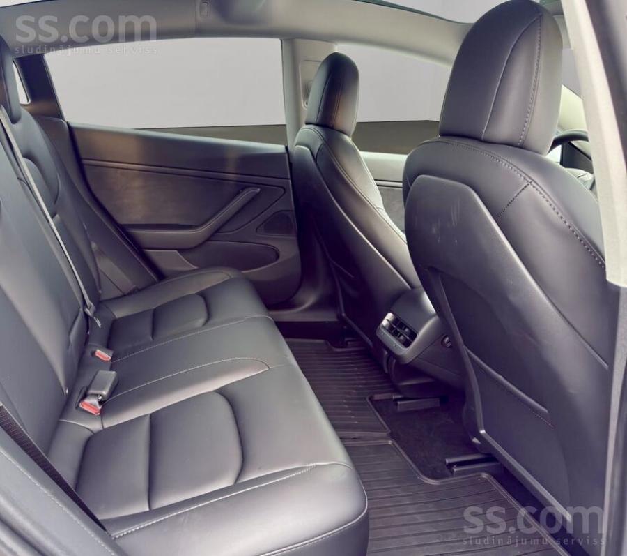 Pelēks Tesla Model 3 2021 Rīga, ar dzinēja tilpumu 0.00 L un nobraukumu 114 tūkst. km par 20777 €, foto 6 vietnē AUTOMOTO.COM.LV
