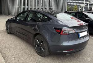 Pelēks Tesla Model 3 2021 Viļņa, ar dzinēja tilpumu 0.00 L un nobraukumu 67 tūkst. km par 26990 €, foto 6 vietnē AUTOMOTO.COM.LV