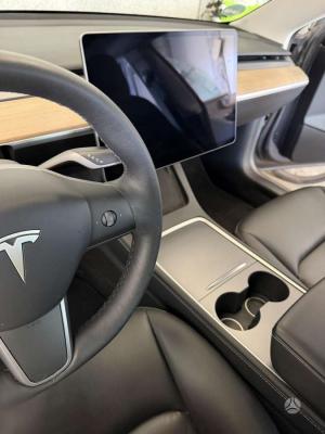 Pelēks Tesla Model 3 2021 Viļņa, ar dzinēja tilpumu 0.00 L un nobraukumu 67 tūkst. km par 26990 €, foto 8 vietnē AUTOMOTO.COM.LV
