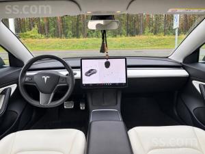 Grey Tesla Model 3 2021 in Riga, with an engine capacity of 0.00 L and mileage of 276 thousand km for 18800 €, photo 12 on AUTOMOTO.COM.LV