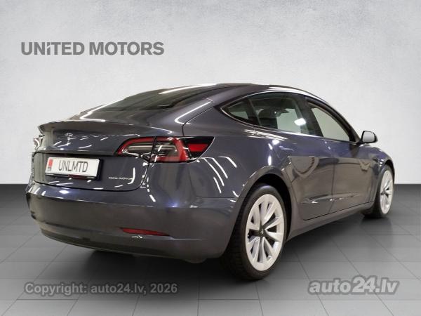 Pelēks Tesla Model 3 2022 Tallina, ar dzinēja tilpumu 0.00 L un nobraukumu 58 tūkst. km par 30990 €, foto 2 vietnē AUTOMOTO.COM.LV