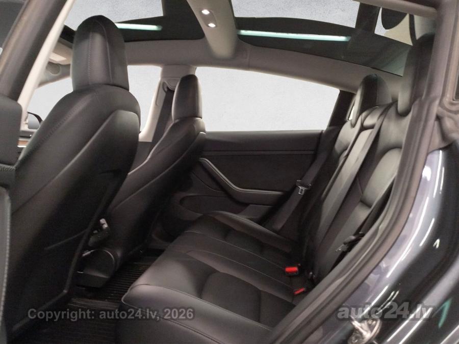 Pelēks Tesla Model 3 2022 Tallina, ar dzinēja tilpumu 0.00 L un nobraukumu 58 tūkst. km par 30990 €, foto 8 vietnē AUTOMOTO.COM.LV
