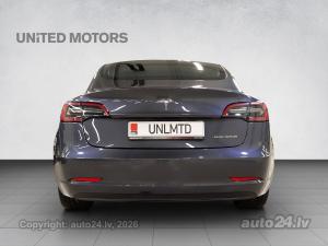 Pelēks Tesla Model 3 2022 Tallina, ar dzinēja tilpumu 0.00 L un nobraukumu 58 tūkst. km par 30990 €, foto 11 vietnē AUTOMOTO.COM.LV