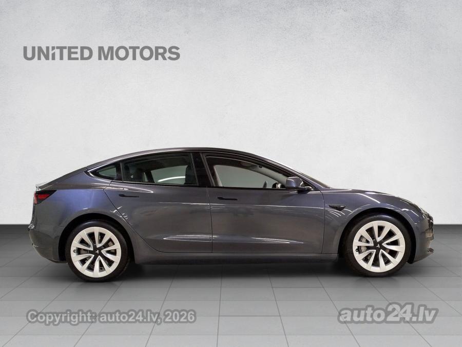Pelēks Tesla Model 3 2022 Tallina, ar dzinēja tilpumu 0.00 L un nobraukumu 58 tūkst. km par 30990 €, foto 12 vietnē AUTOMOTO.COM.LV