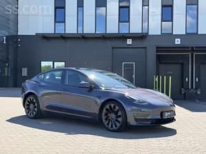 Grey Tesla Model 3 2022 in Riga, with an engine capacity of 0.00 L and mileage of 50 thousand km for 34900 €, photo 3 on AUTOMOTO.COM.LV