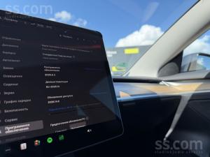 Grey Tesla Model 3 2022 in Riga, with an engine capacity of 0.00 L and mileage of 50 thousand km for 34900 €, photo 14 on AUTOMOTO.COM.LV