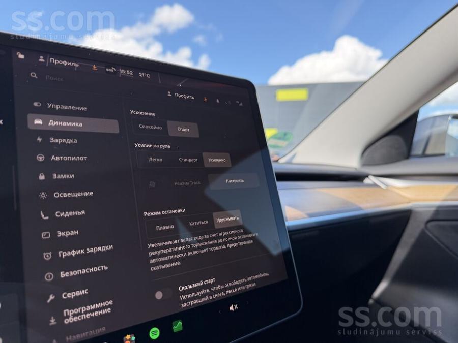 Grey Tesla Model 3 2022 in Riga, with an engine capacity of 0.00 L and mileage of 50 thousand km for 34900 €, photo 16 on AUTOMOTO.COM.LV