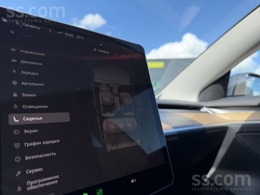Grey Tesla Model 3 2022 in Riga, with an engine capacity of 0.00 L and mileage of 50 thousand km for 34900 €, photo 17 on AUTOMOTO.COM.LV