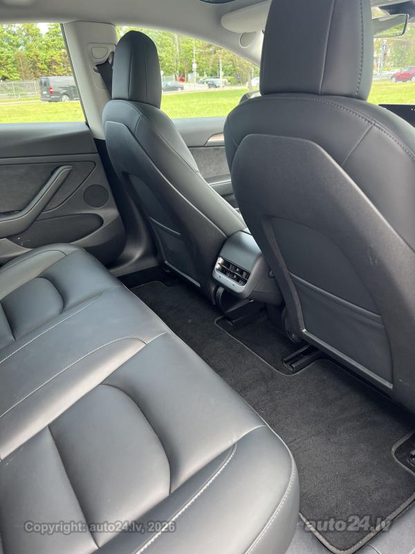 Pelēks Tesla Model 3 2022 Tallina, ar dzinēja tilpumu 0.00 L un nobraukumu 76 tūkst. km par 29900 €, foto 6 vietnē AUTOMOTO.COM.LV
