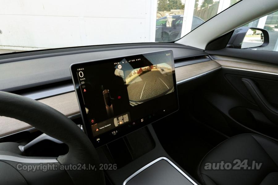 Grey Tesla Model 3 2022 in Tartu, with an engine capacity of 0.00 L and mileage of 76 thousand km for 26990 €, photo 12 on AUTOMOTO.COM.LV