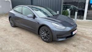 Grey Tesla Model 3 2023 in Utena, with an engine capacity of 0.00 L and mileage of 171 thousand km for 24250 €, photo  on AUTOMOTO.COM.LV