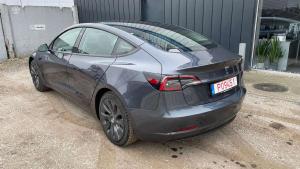 Grey Tesla Model 3 2023 in Utena, with an engine capacity of 0.00 L and mileage of 171 thousand km for 24250 €, photo 3 on AUTOMOTO.COM.LV