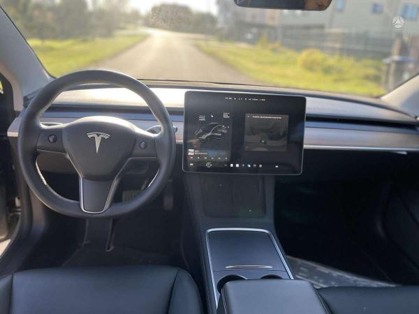 Pelēks Tesla Model 3 2023 Viļņa, ar dzinēja tilpumu 0.00 L un nobraukumu 23 tūkst. km par 28000 €, foto 9 vietnē AUTOMOTO.COM.LV