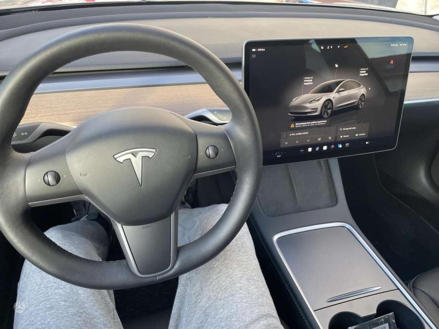 Pelēks Tesla Model 3 2023 Viļņa, ar dzinēja tilpumu 0.00 L un nobraukumu 23 tūkst. km par 28000 €, foto 11 vietnē AUTOMOTO.COM.LV