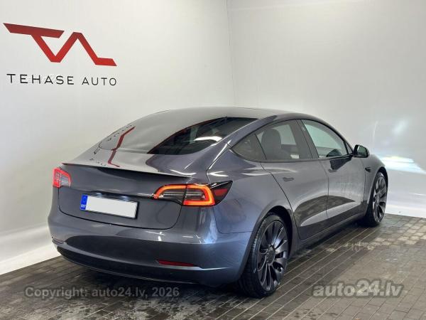Grey Tesla Model 3 2023 in Tartu, with an engine capacity of 0.00 L and mileage of 47 thousand km for 39000 €, photo 2 on AUTOMOTO.COM.LV