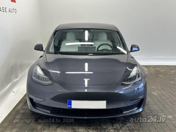 Grey Tesla Model 3 2023 in Tartu, with an engine capacity of 0.00 L and mileage of 47 thousand km for 39000 €, photo 3 on AUTOMOTO.COM.LV