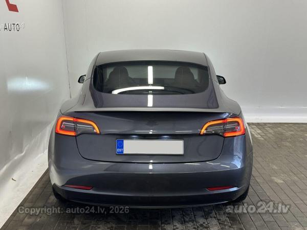 Grey Tesla Model 3 2023 in Tartu, with an engine capacity of 0.00 L and mileage of 47 thousand km for 39000 €, photo 4 on AUTOMOTO.COM.LV