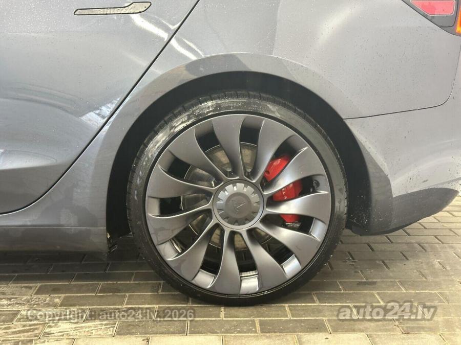Pelēks Tesla Model 3 2023 Tartu, ar dzinēja tilpumu 0.00 L un nobraukumu 47 tūkst. km par 39000 €, foto 14 vietnē AUTOMOTO.COM.LV