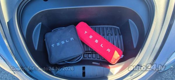 Grey Tesla Model 3 2023 in Parnu, with an engine capacity of 0.00 L and mileage of 63 thousand km for 31990 €, photo 11 on AUTOMOTO.COM.LV