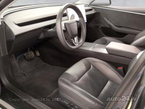 Grey Tesla Model 3 2023 in Tallinn, with an engine capacity of 0.00 L and mileage of 39 thousand km for 38990 €, photo 4 on AUTOMOTO.COM.LV